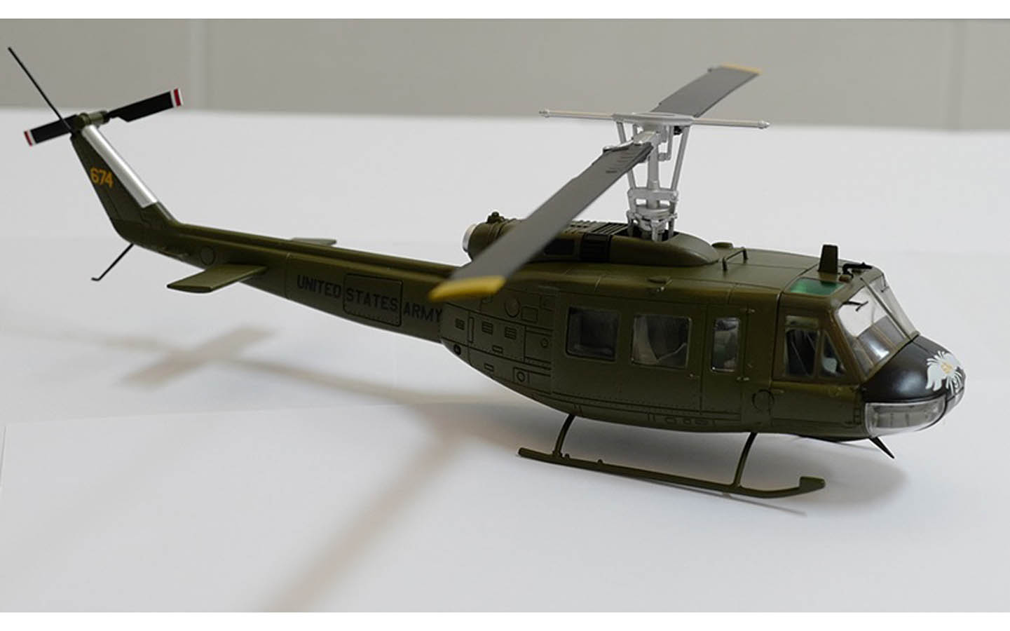 UH-1 Huey, 116th Assault Helicopter Company, The Hornets - Air Force 1 ...