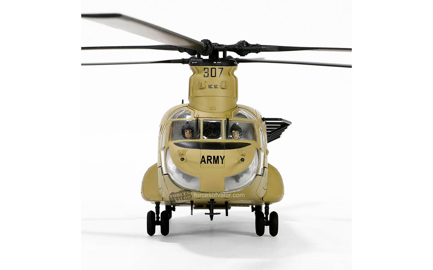 Boeing Chinook CH-47F Helicopter - Forces of Valor FOV-821004F-2 ...