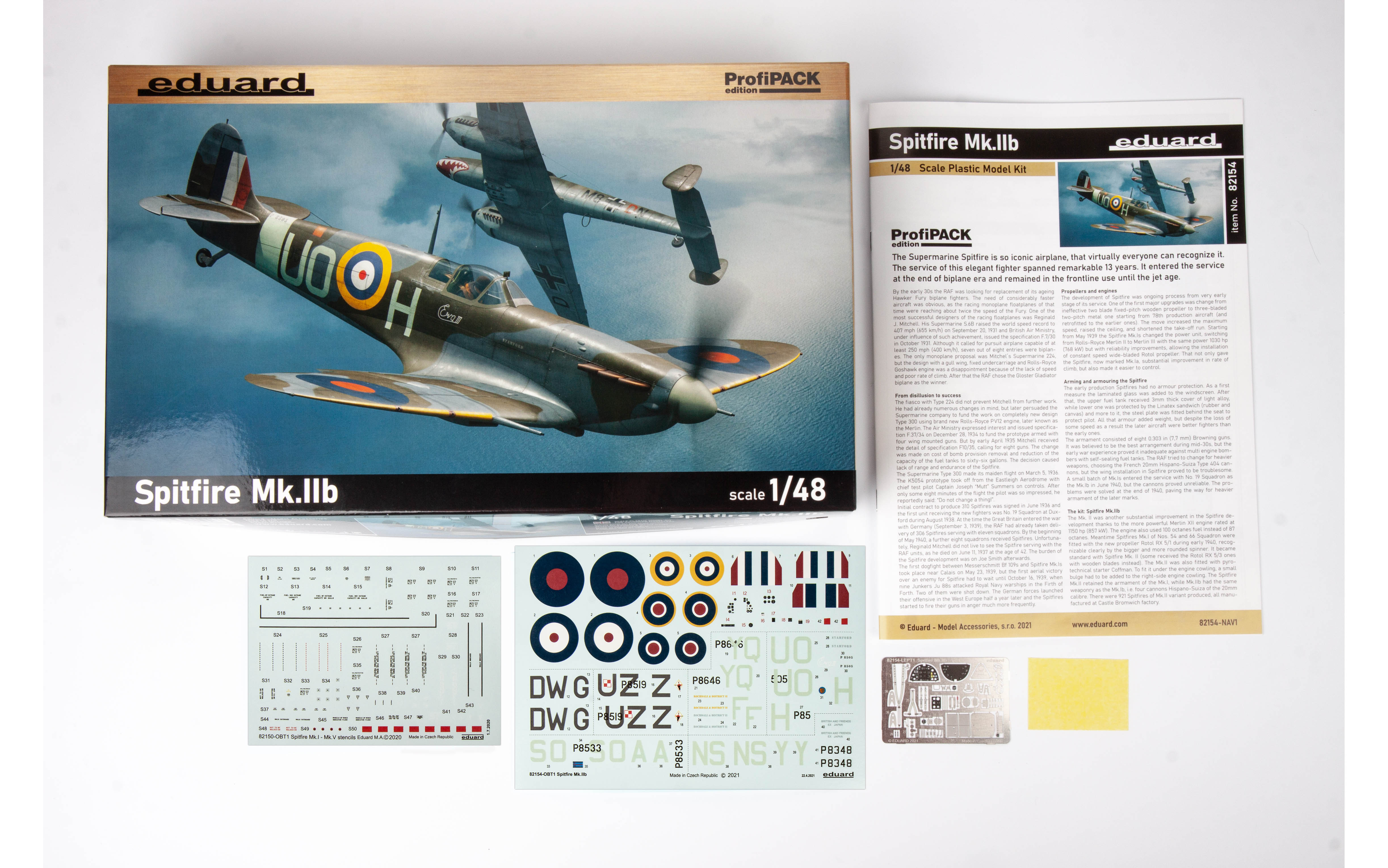 Spitfire Mk.IIb - ProfiPACK Edition - Eduard 82154 | kingshobby.com