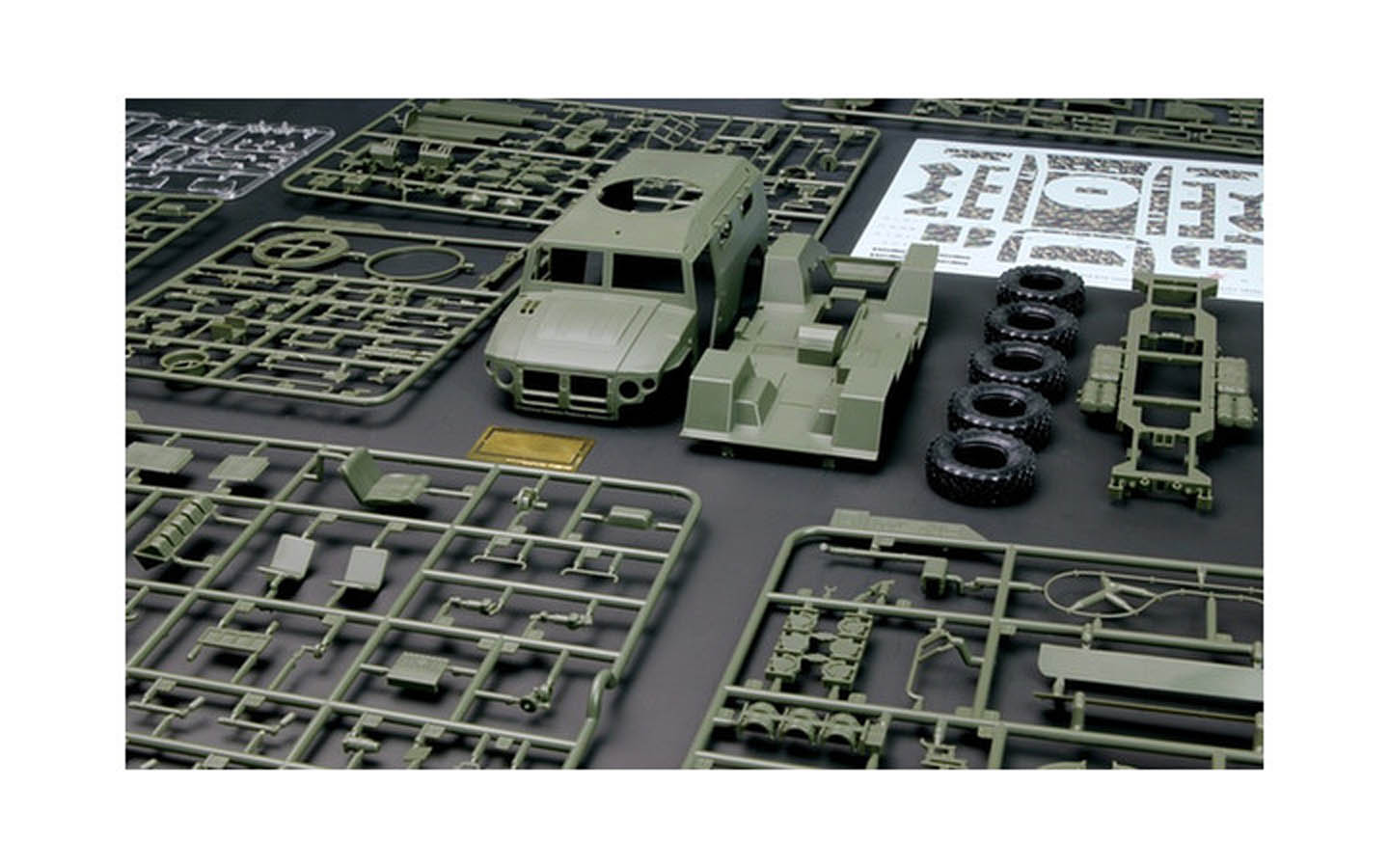 Russian Armored High Mobility Vehicle Tiger GAZ 233014 STS - Meng VS ...