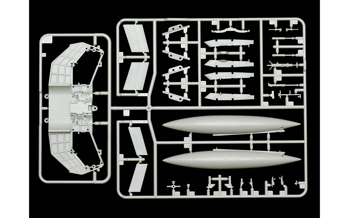 Mcdonnell F-4B Phantom II - Tamiya 61121 | kingshobby.com