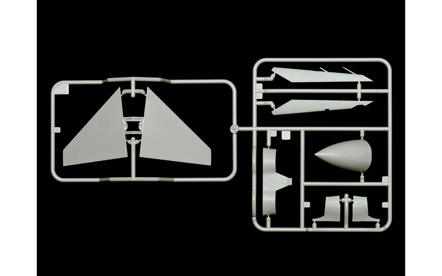 Mcdonnell F-4B Phantom II - Tamiya 61121 | kingshobby.com