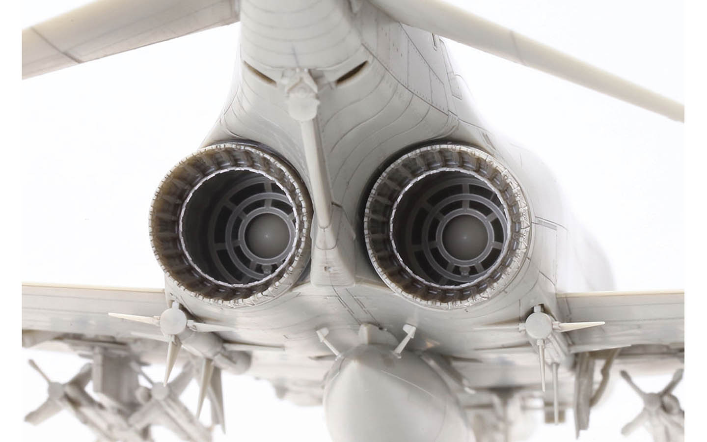 Mcdonnell F-4B Phantom II - Tamiya 61121 | kingshobby.com