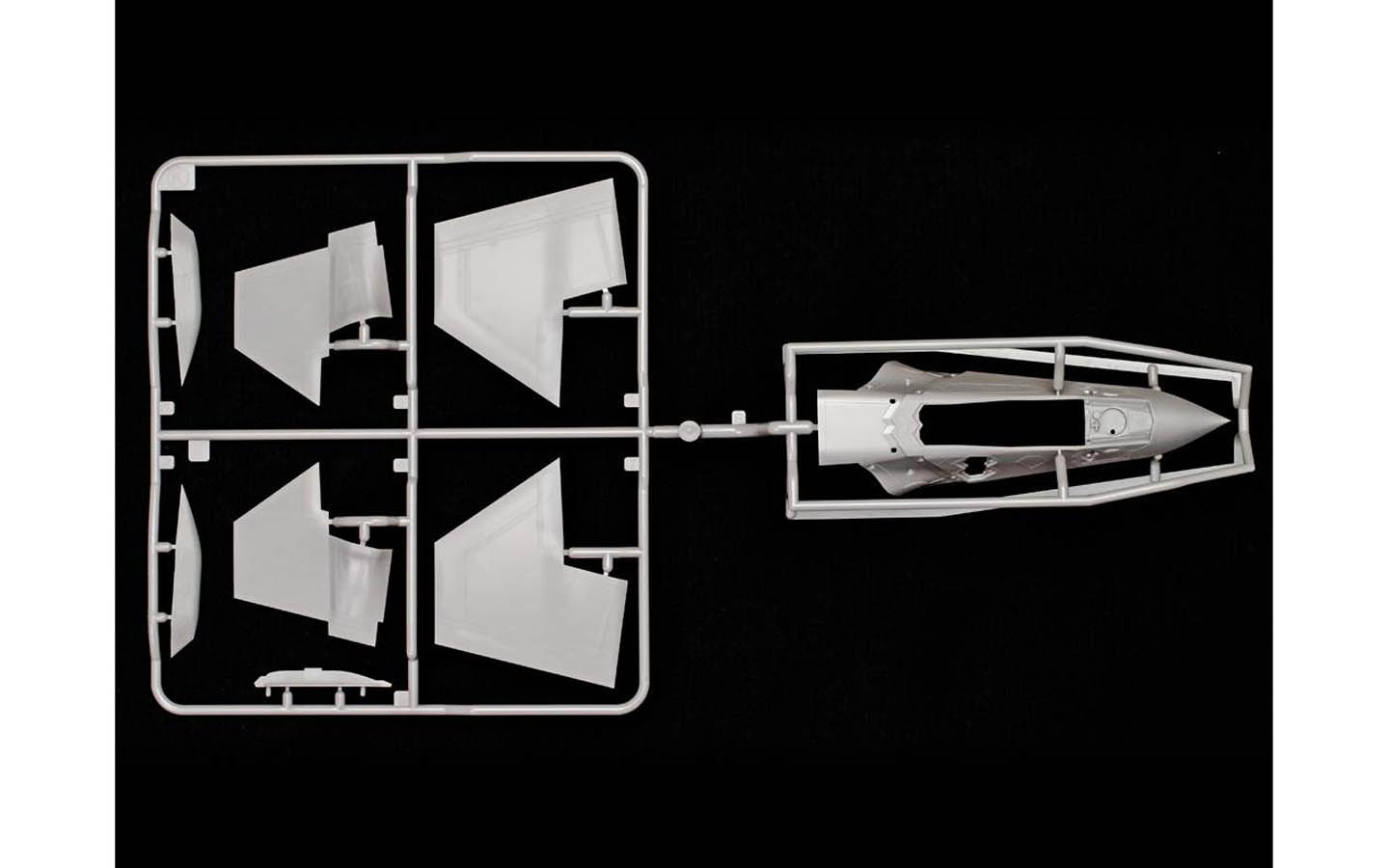Lockheed F-35A Lightning II - Tamiya 61124 | kingshobby.com