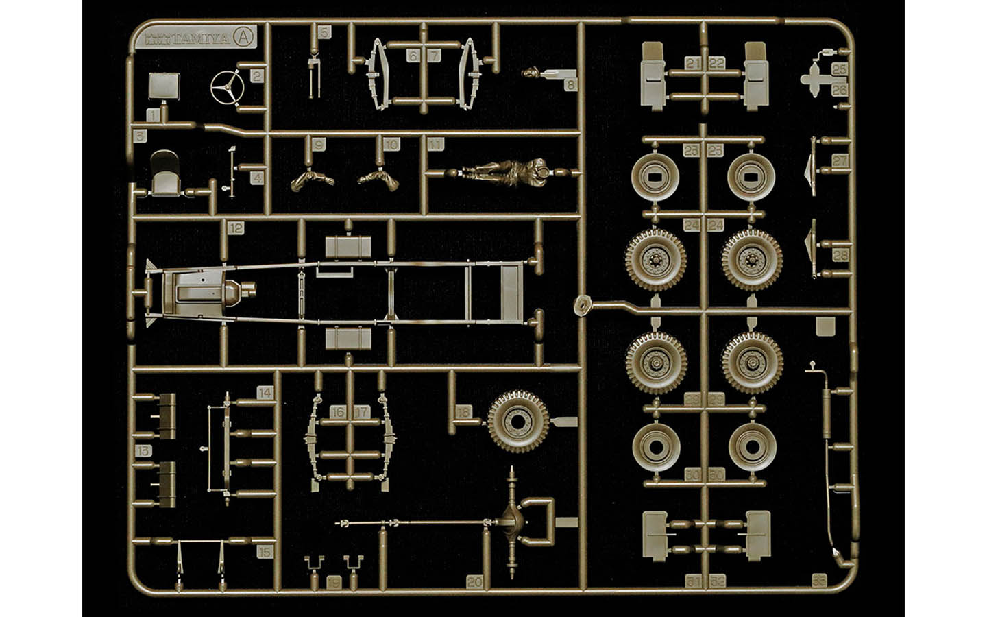 British 2-ton 4x2 Ambulance, Austin K2/Y - Tamiya 32605 | kingshobby.com