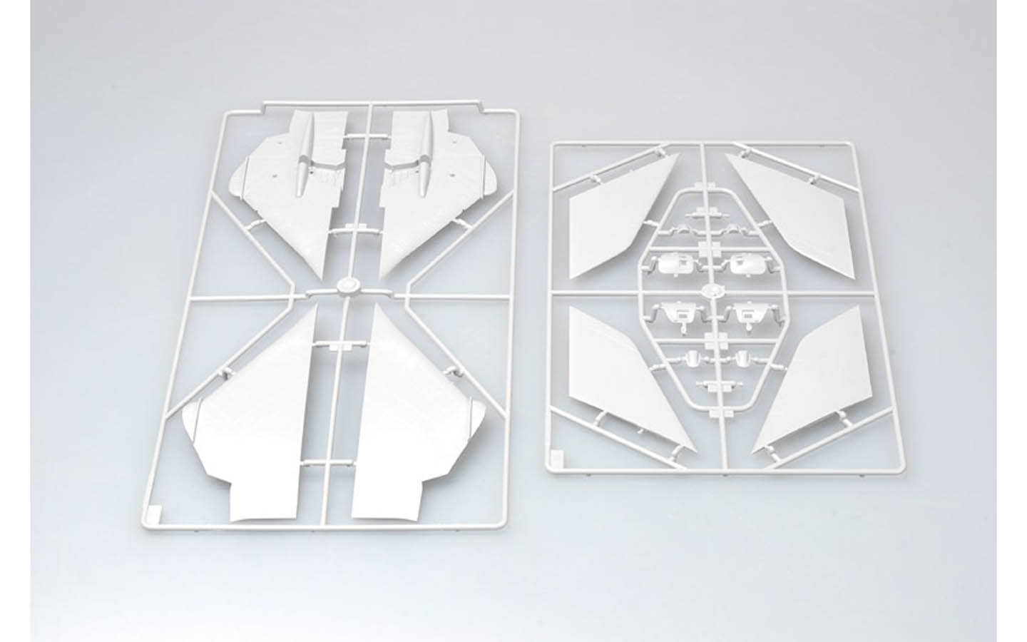 Tu-22M2 Backfire B Strategic bomber - Trumpeter 01655 | kingshobby.com