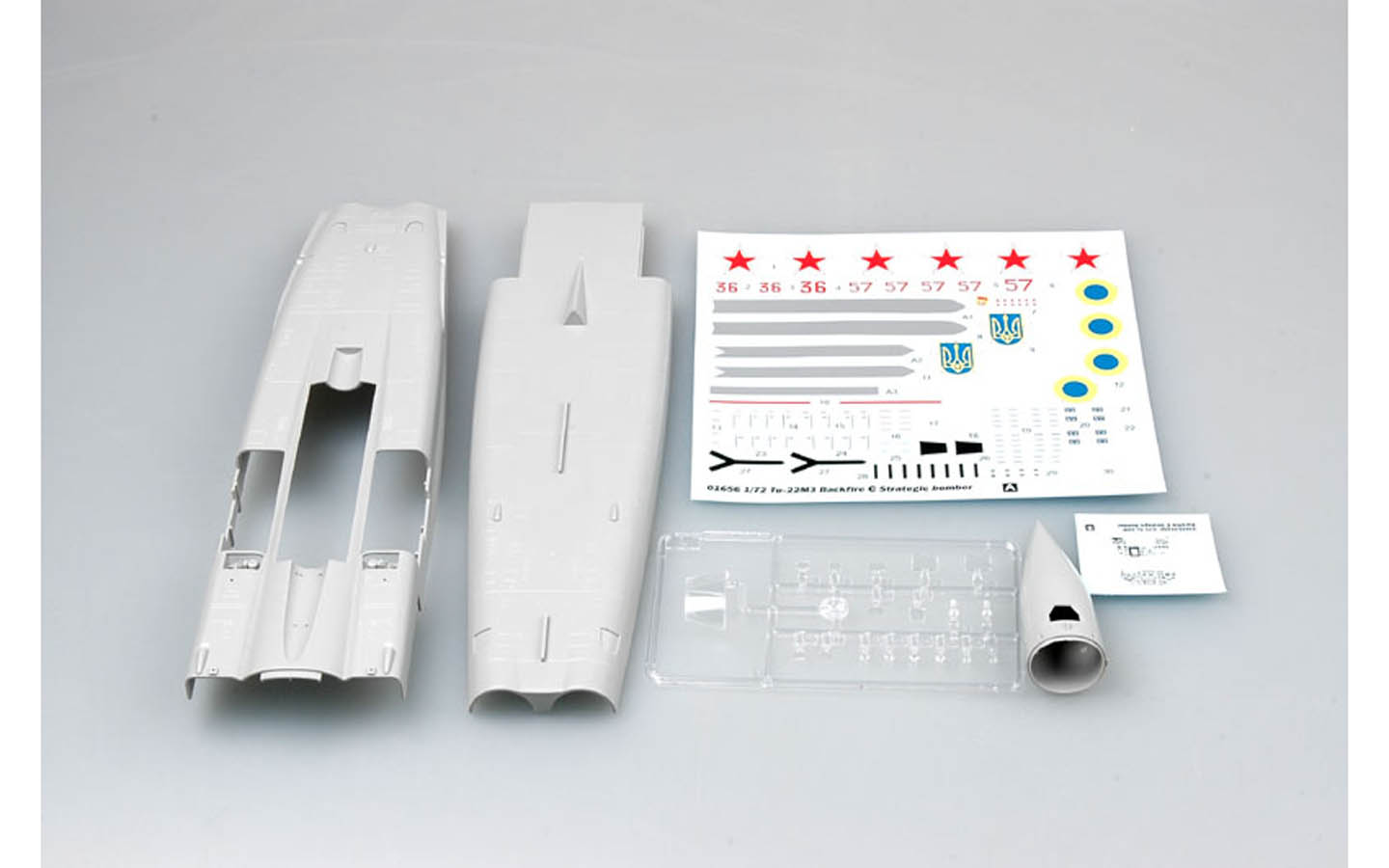 Tu-22M3 Backfire C Strategic Bomber - Trumpeter 01656 | kingshobby.com