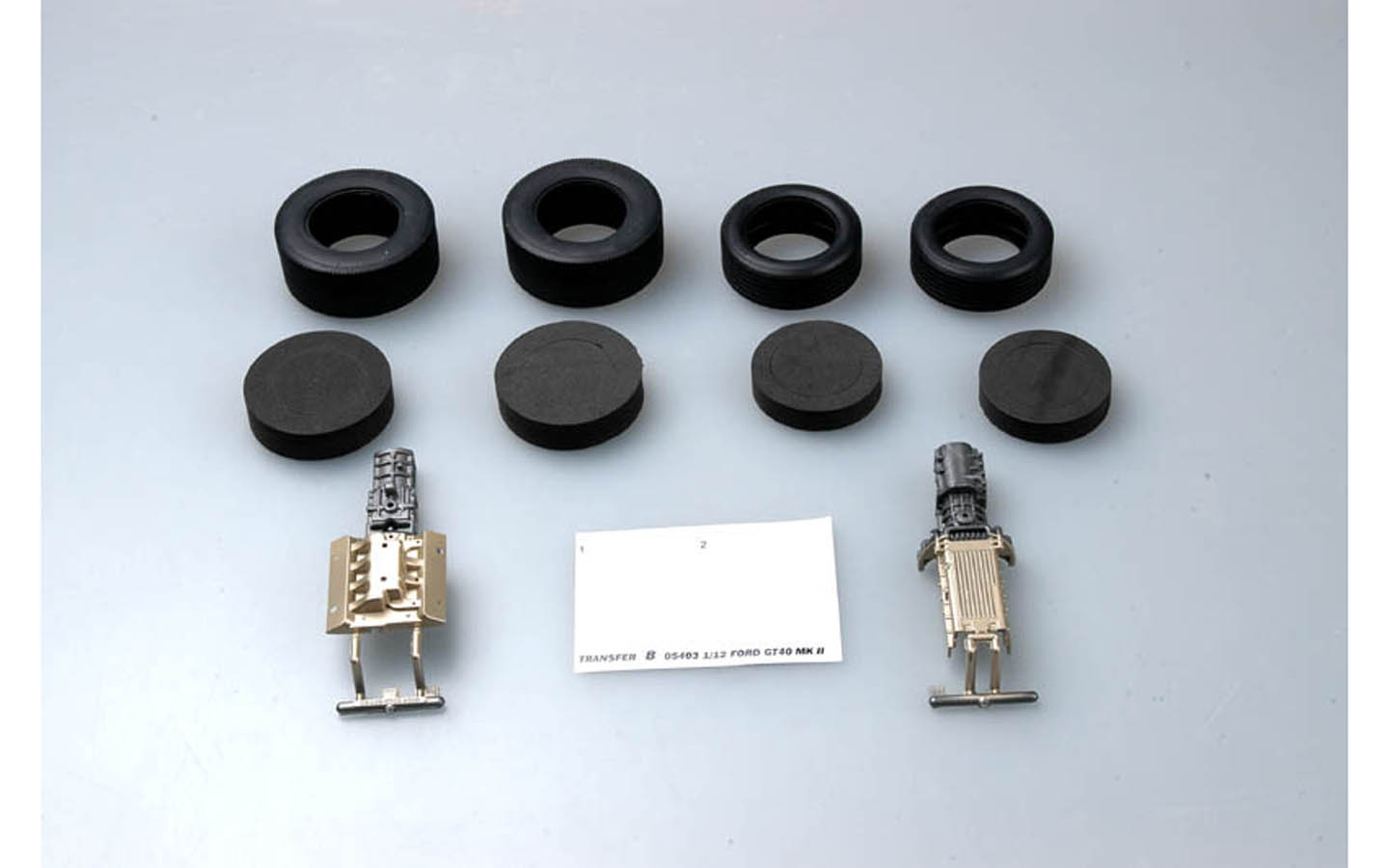 Ford GT40 Mk II, The 1966 Le Mans Winning GT Coupe - Trumpeter 05403 ...