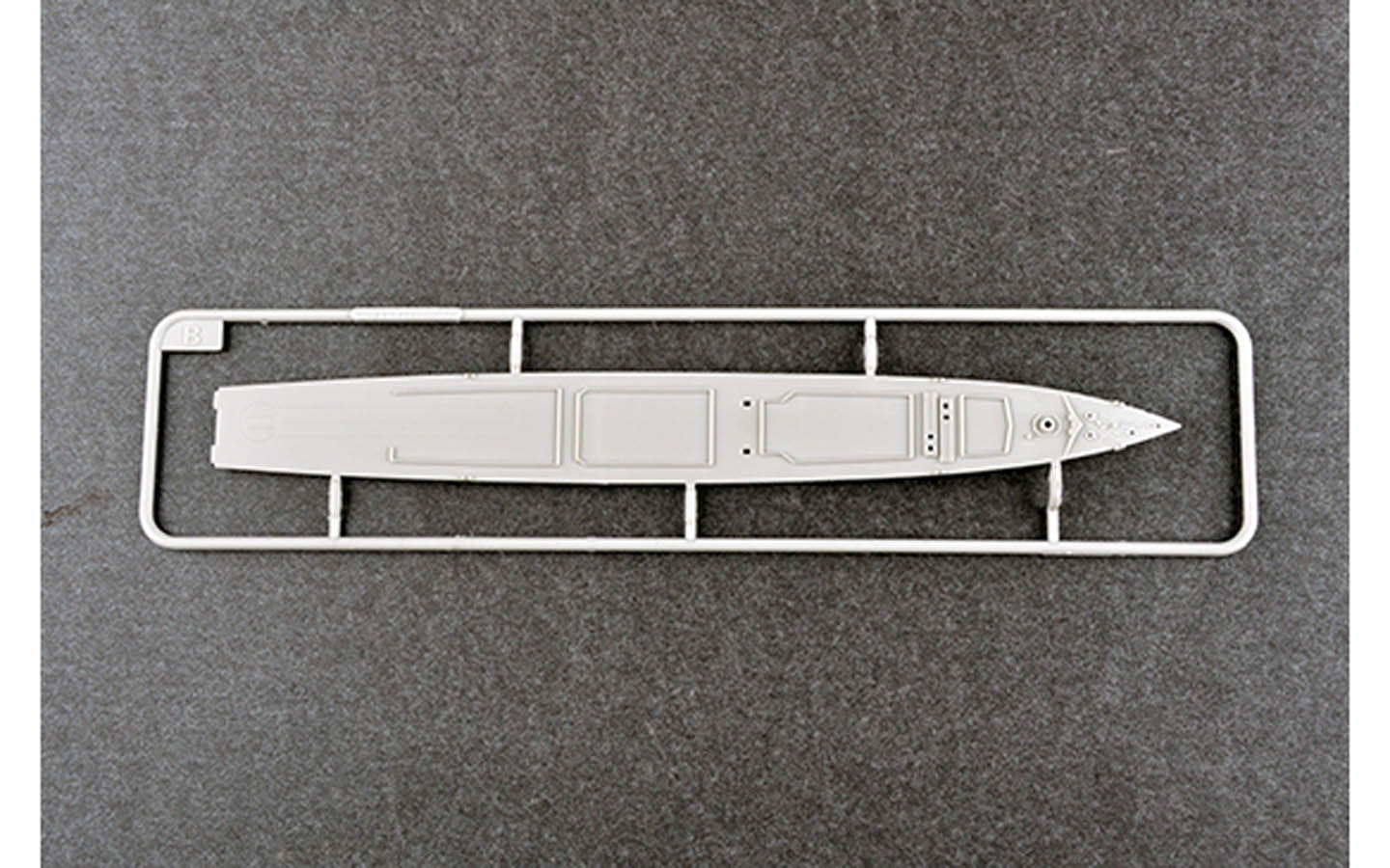 HMS Type 23 Frigate Montrose (F236) - Trumpeter 06720 | kingshobby.com