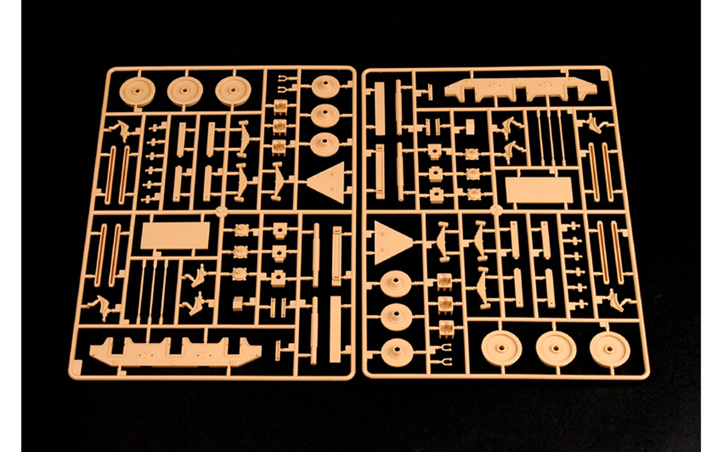 Schwere Plattformwagen Type SSyms 80 - Trumpeter 00221 | kingshobby.com