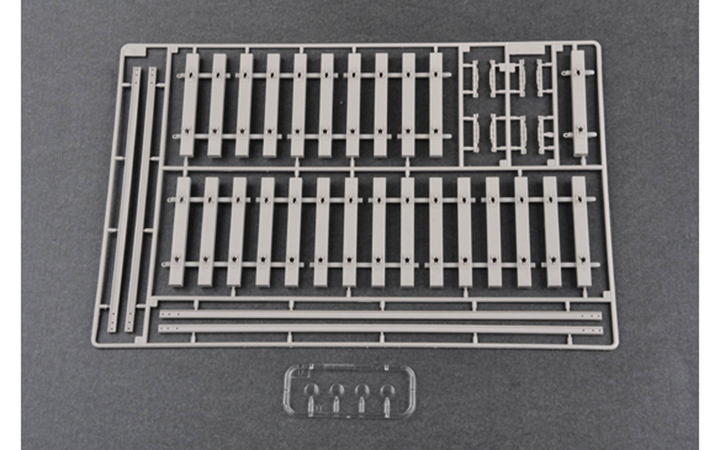 German Armored Train Panzertriebwagen Nr.16 - Trumpeter 00223 ...
