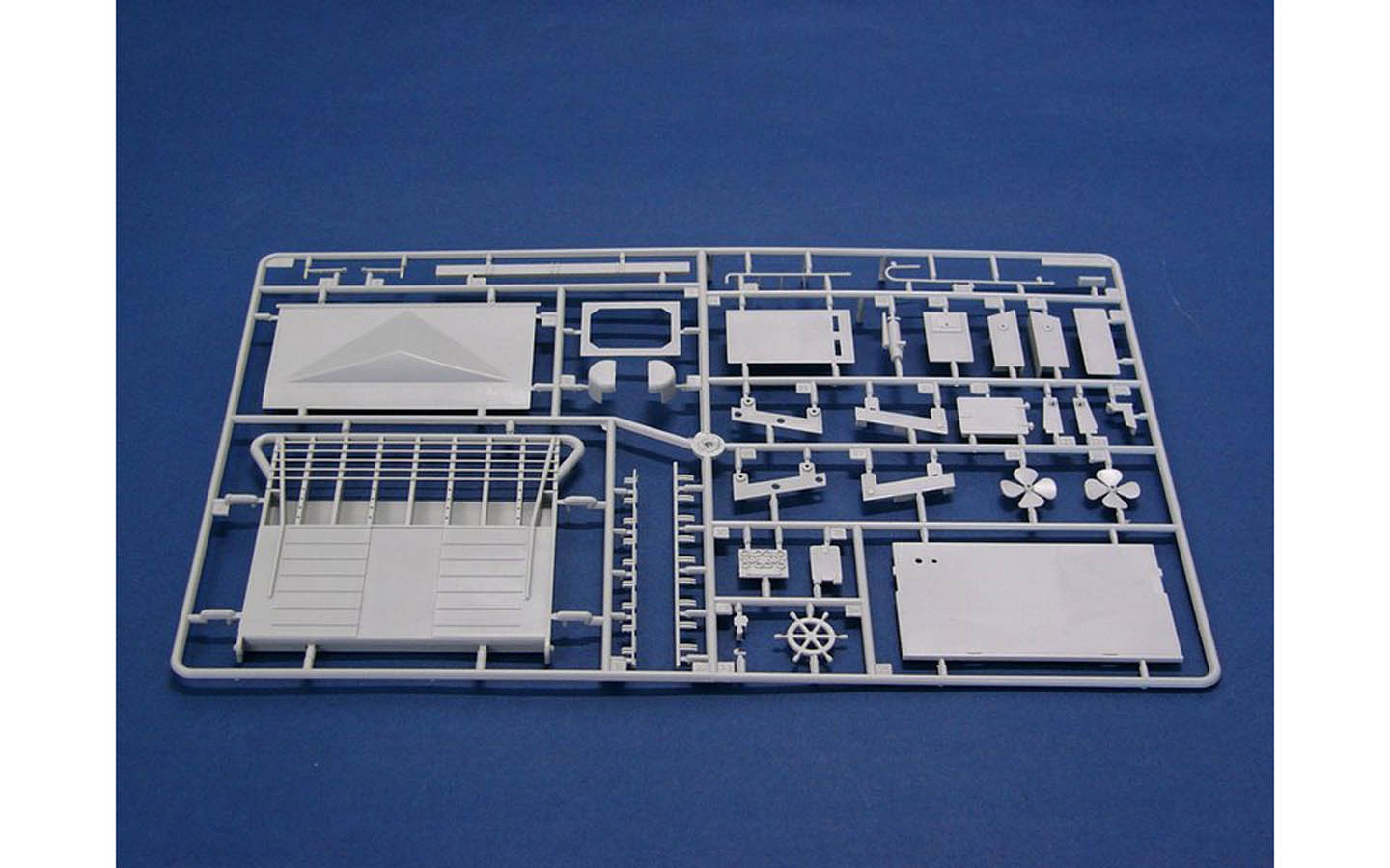 WWII US Navy LCM (3) Landing Craft - Trumpeter 00347 | kingshobby.com