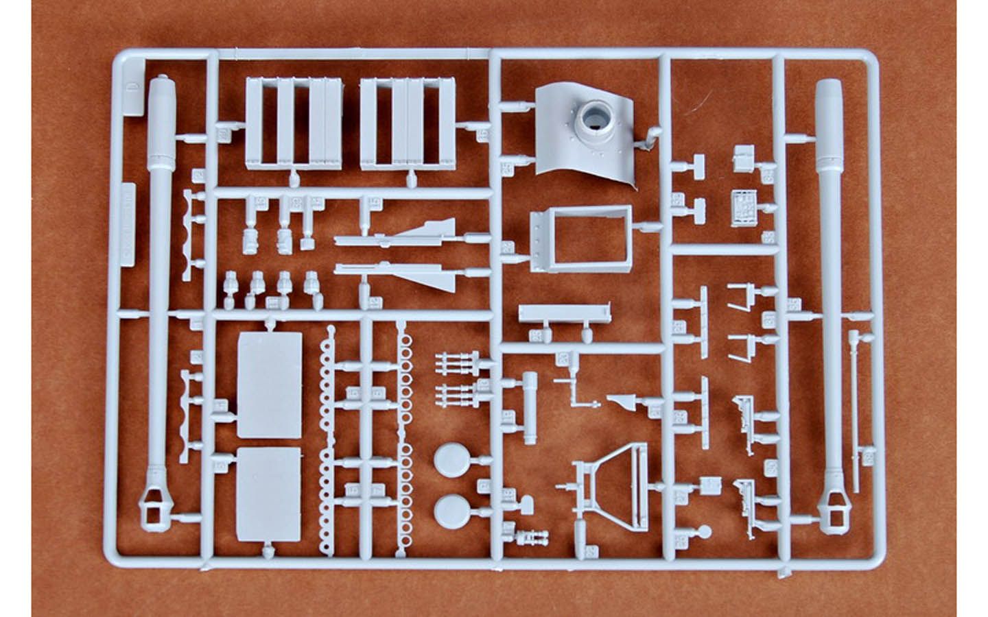 German 12.8cm Selbstfahrlafette L/61, Sturer Emil - Trumpeter 00350 ...