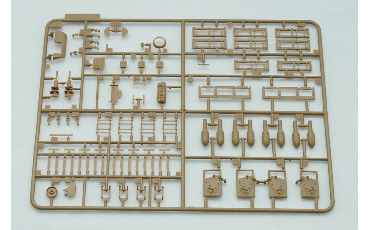 French 39(H) Tank - Trumpeter 00352 | kingshobby.com