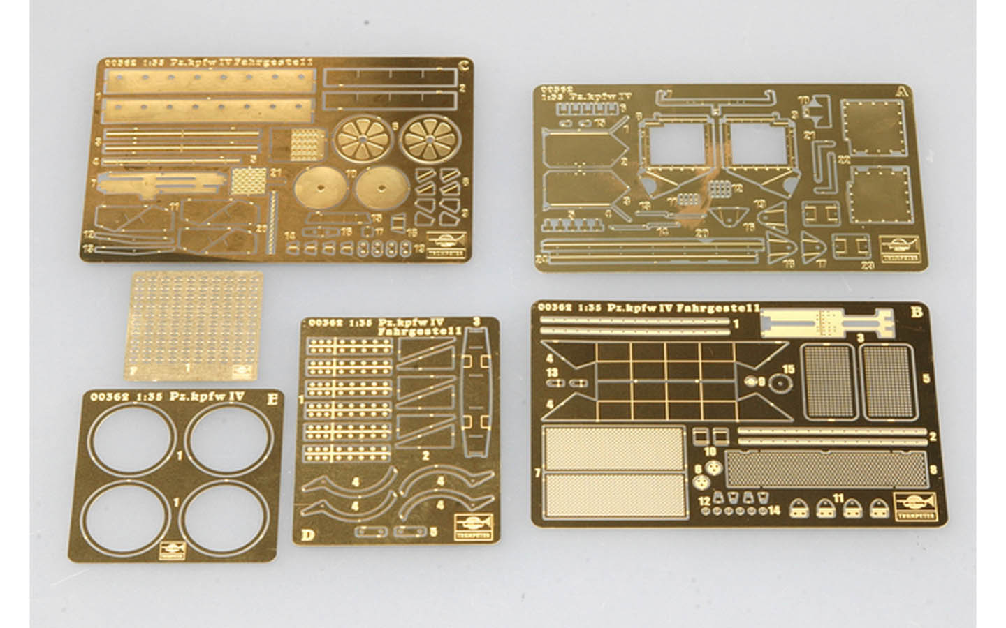 German Pz. Kpfw. IV Ausf D/E Fahrgestell - Trumpeter 00362 | kingshobby.com