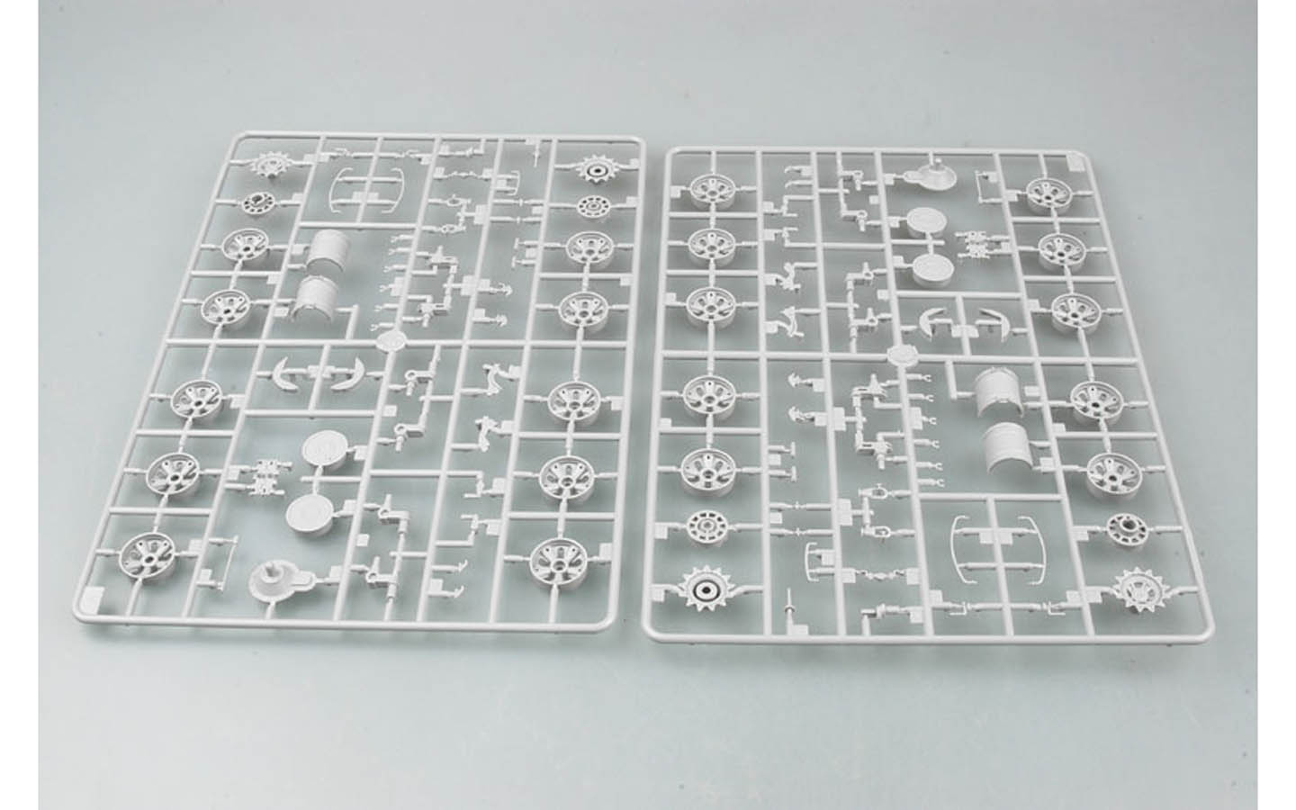 Russian T-62 Model 1972 - Trumpeter 00377 | kingshobby.com