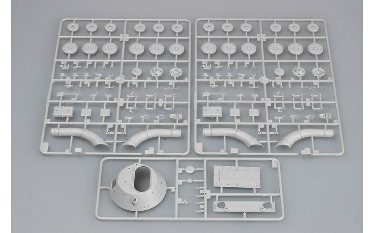 Russian PT-76, Amphibious Tank - Trumpeter 00380 | kingshobby.com