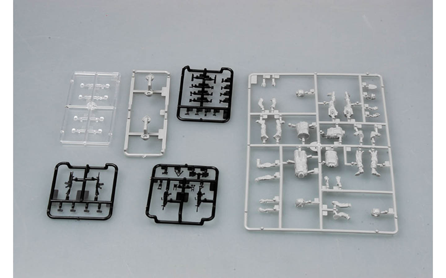 Modern U.S. Army Armor Crewmen & Infantry - Trumpeter 00424 ...