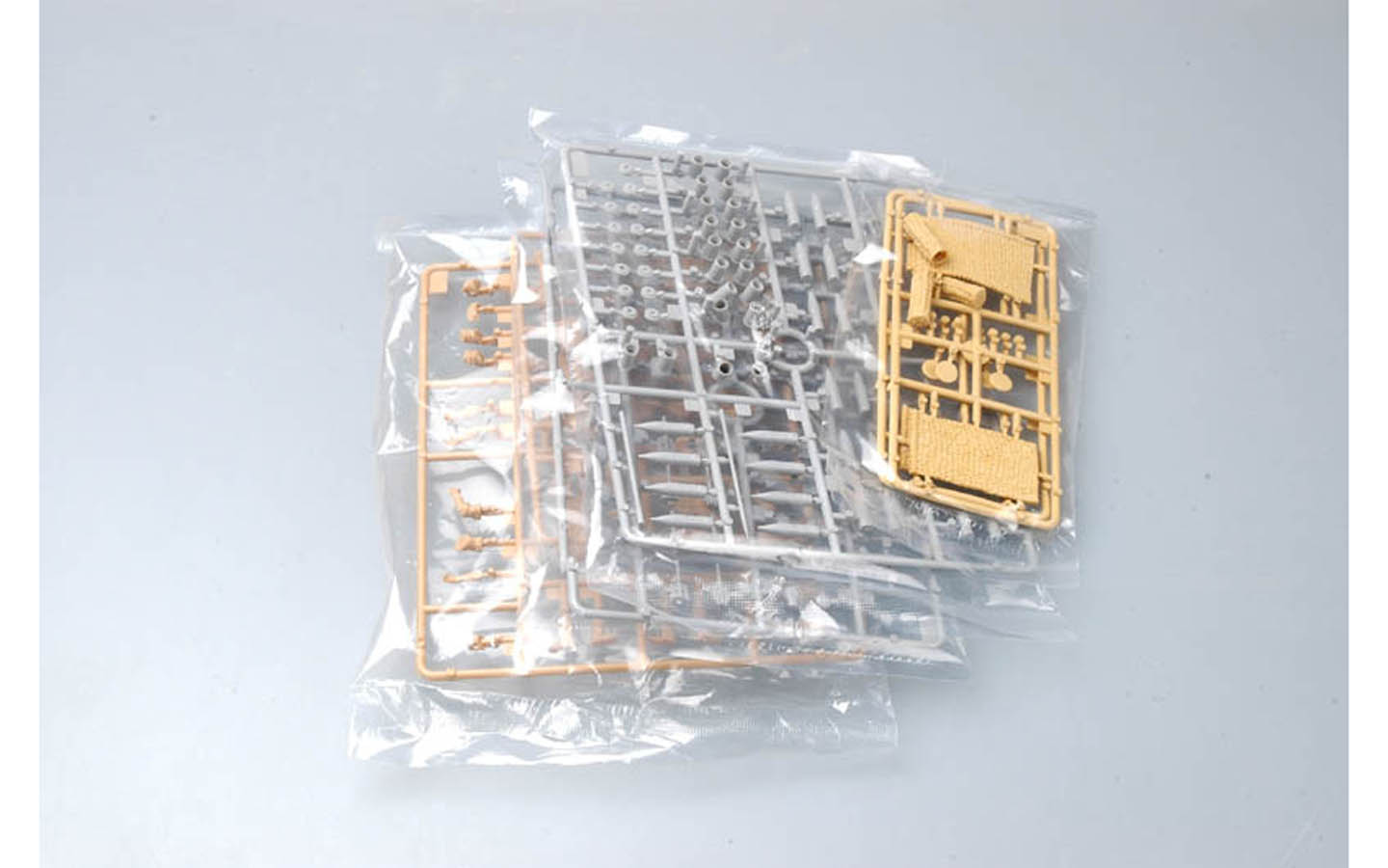 German S.FH 18 Field Howitzer Gun Crew - Trumpeter 00425 | kingshobby.com