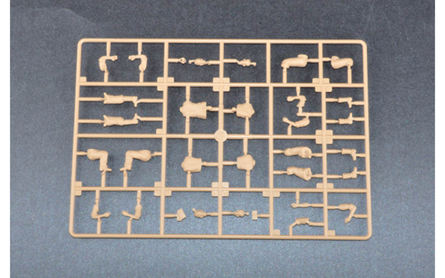 German Anti-Aircraft Gun Crew - Trumpeter 00432 | kingshobby.com