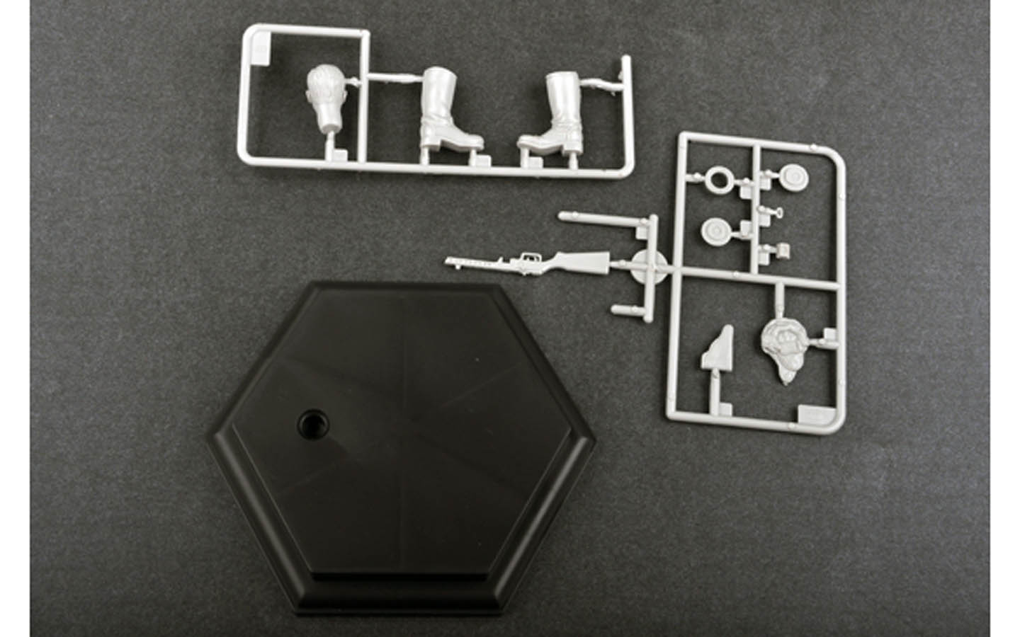 WWII Soviet Tank Crew Vol. 2 - Trumpeter 00702 | kingshobby.com