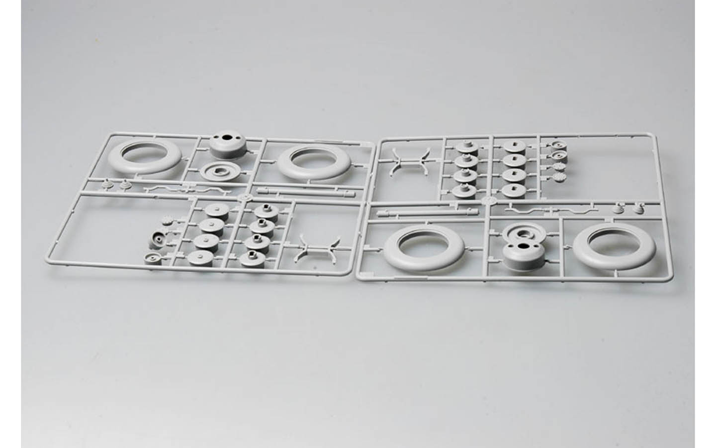 M16 Multiple Gun Motor Carriage - Trumpeter 00911 | kingshobby.com