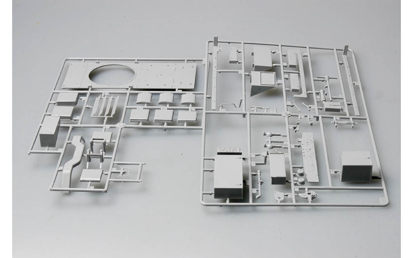 M16 Multiple Gun Motor Carriage - Trumpeter 00911 | kingshobby.com