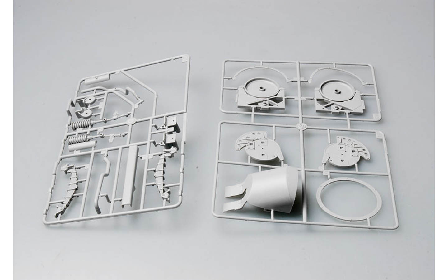 M16 Multiple Gun Motor Carriage - Trumpeter 00911 | kingshobby.com