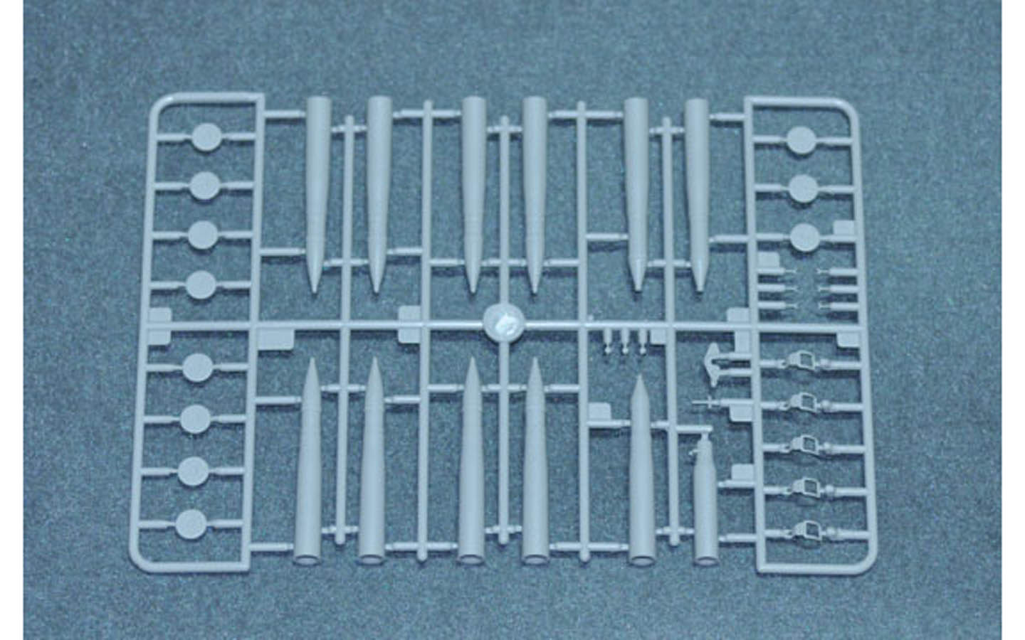 Soviet SU-100 Tank Destroyer - Trumpeter 00915 | kingshobby.com
