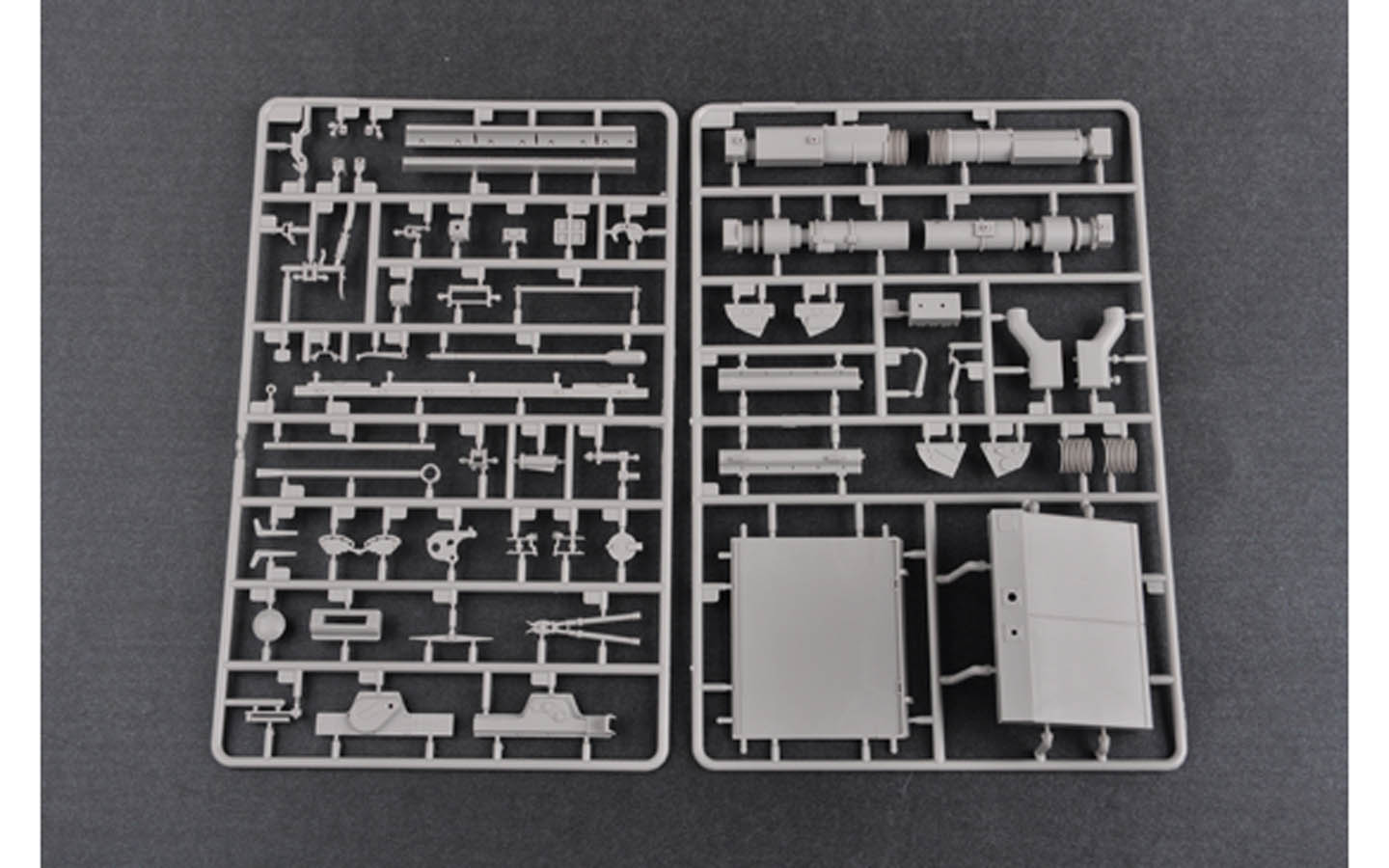 German PzKpfw IV Ausf. J Medium Tank - Trumpeter 00921 | kingshobby.com