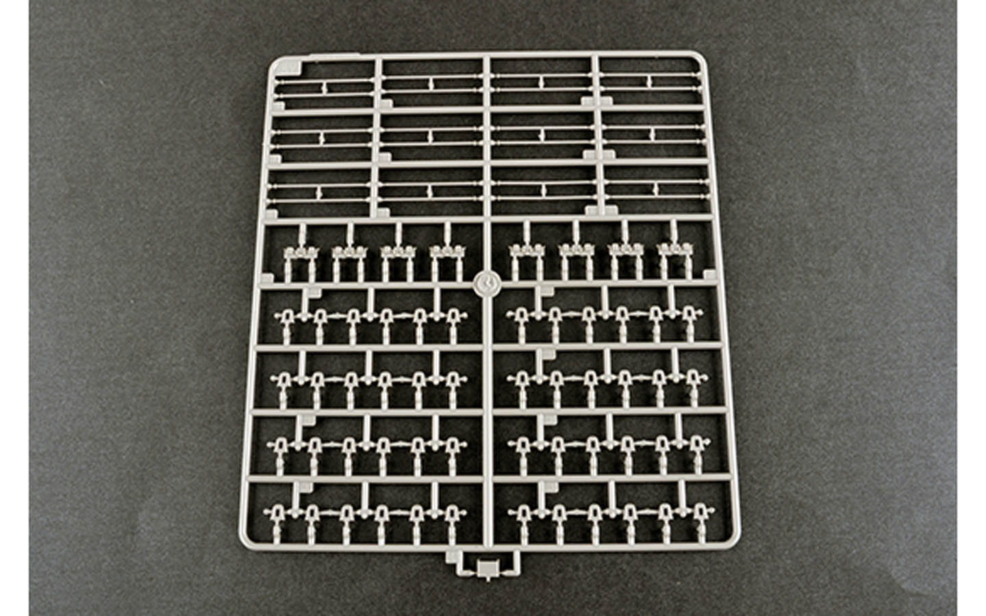 German Sd.Kfz.171 Panther Ausf. G, Late Version - Trumpeter 00929 ...