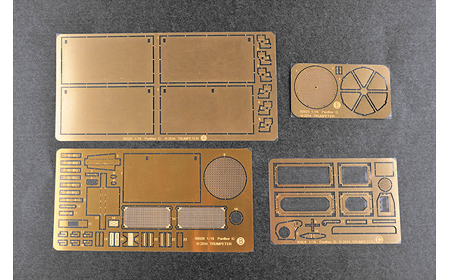 German Sd.Kfz.171 Panther Ausf. G, Late Version - Trumpeter 00929 ...