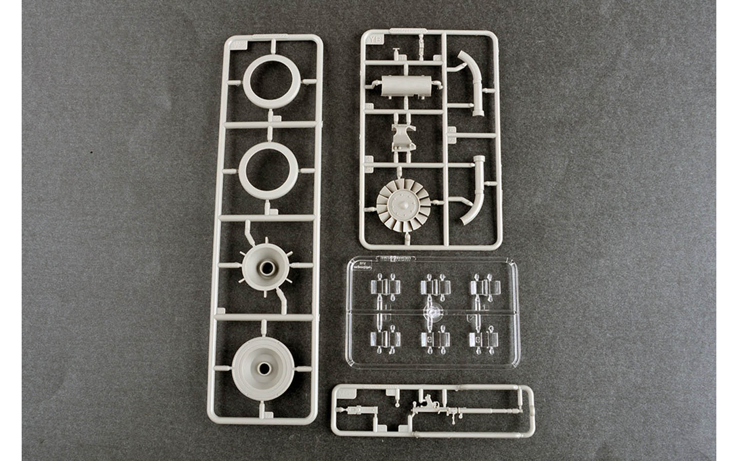 German Sd.Kfz 173 Jagdpanther Early Version - Trumpeter 00934 ...