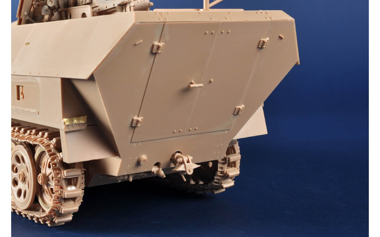 Sd.Kfz. 251/22 Ausf. D - Trumpeter 00943 | kingshobby.com