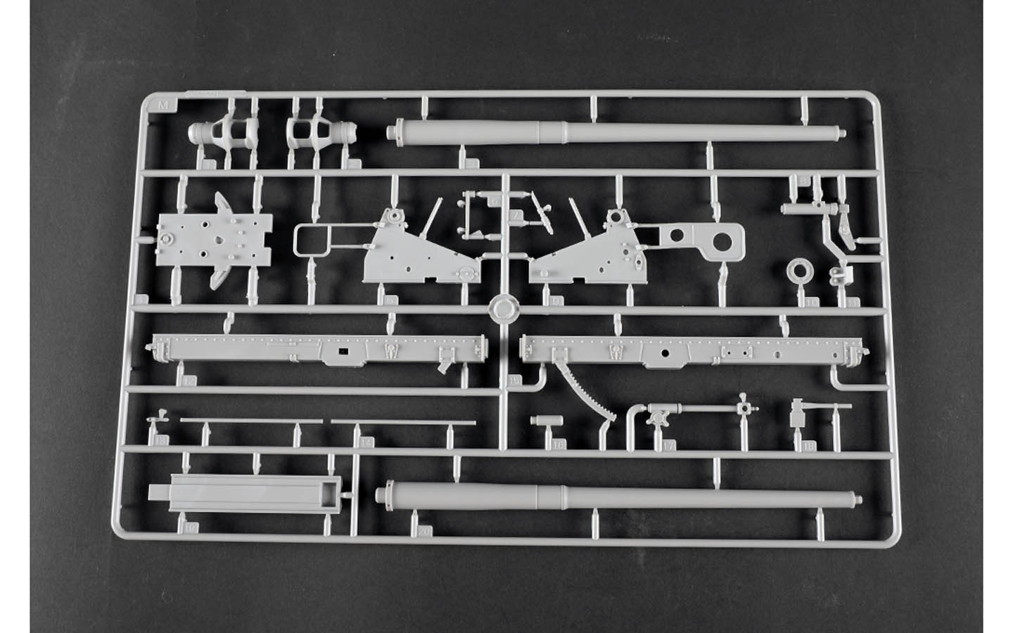 Sd.Kfz. 251/22 Ausf. D - Trumpeter 00943 | kingshobby.com
