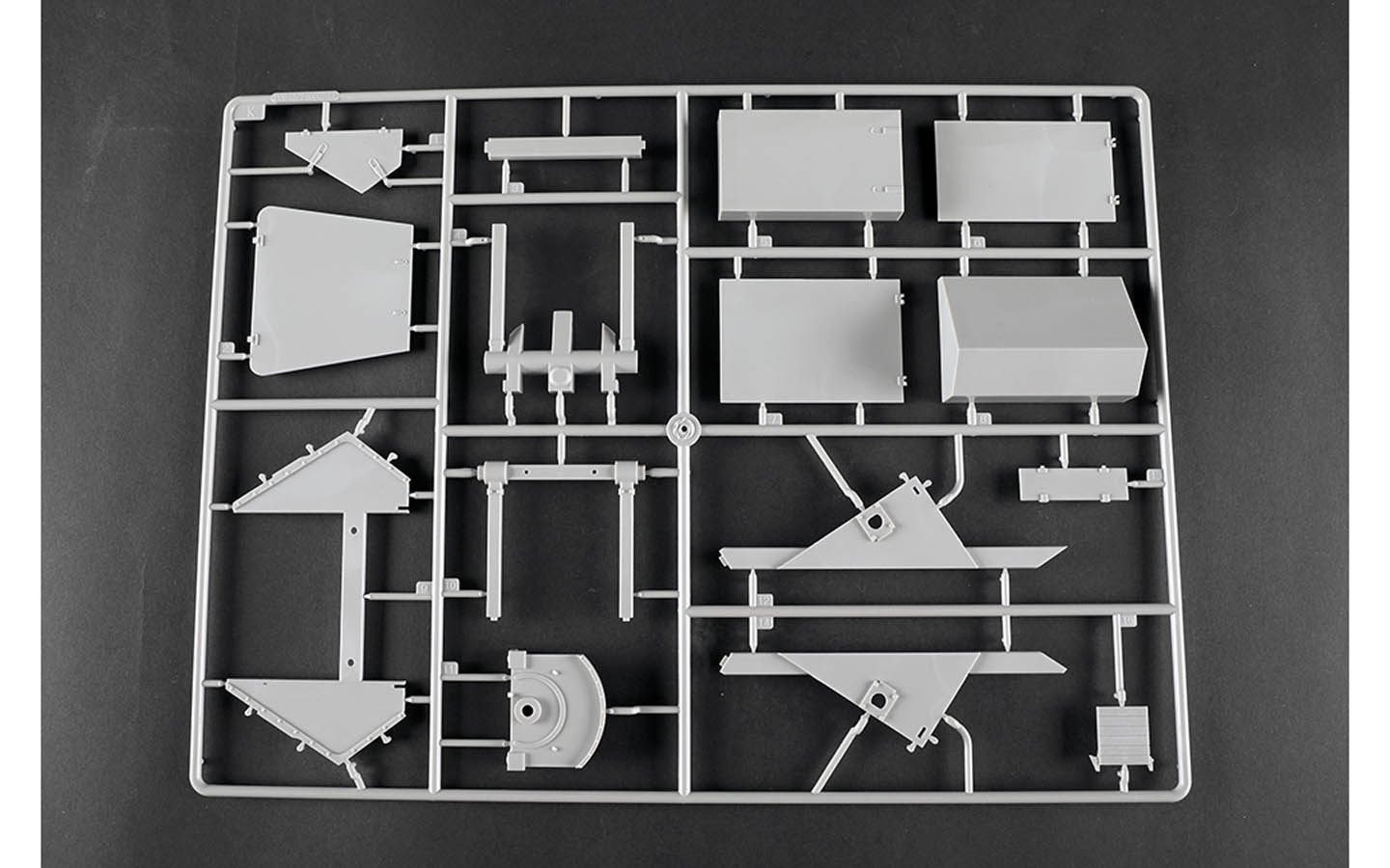 Sd.Kfz. 251/22 Ausf. D - Trumpeter 00943 | kingshobby.com