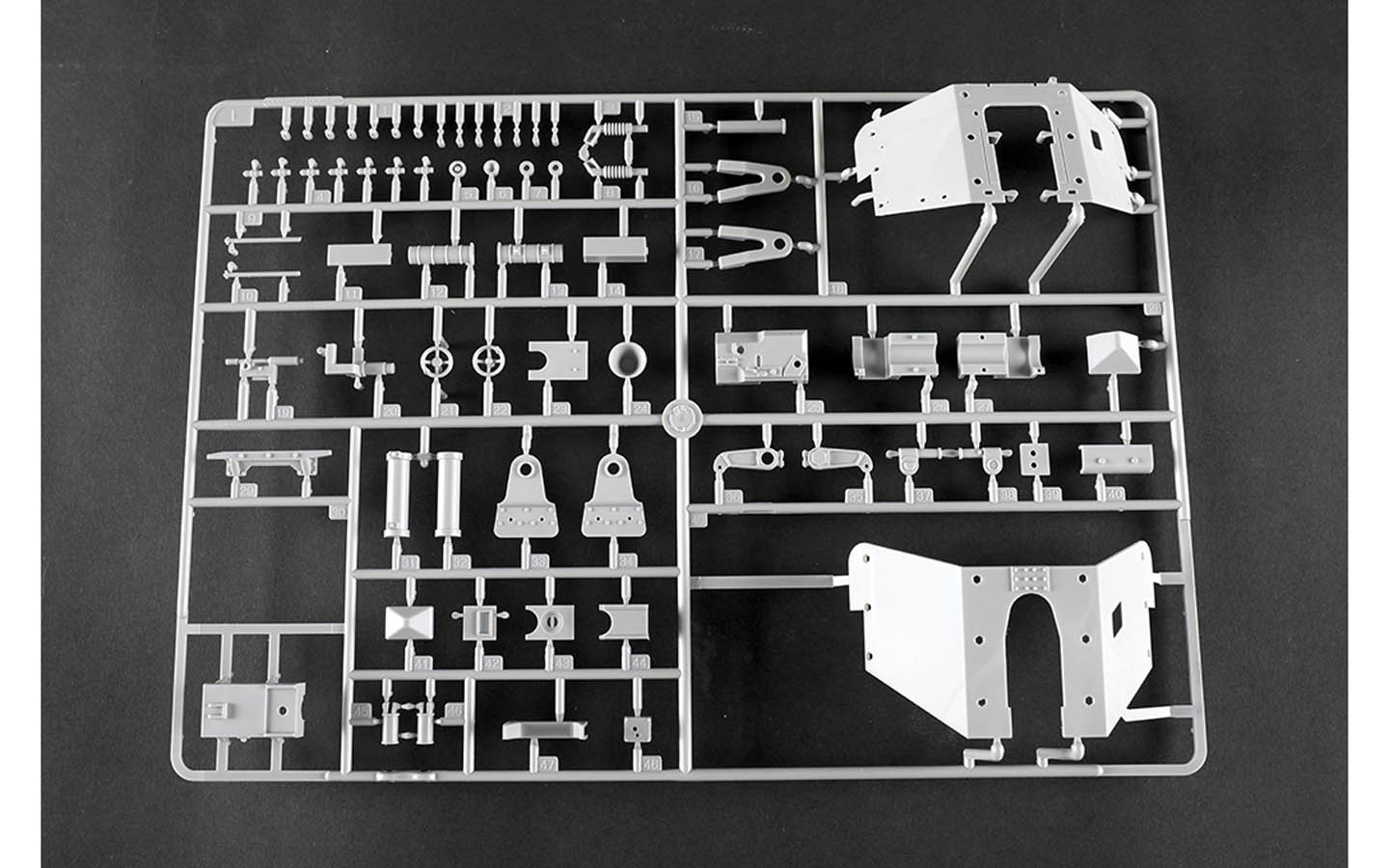 Sd.Kfz. 251/22 Ausf. D - Trumpeter 00943 | kingshobby.com