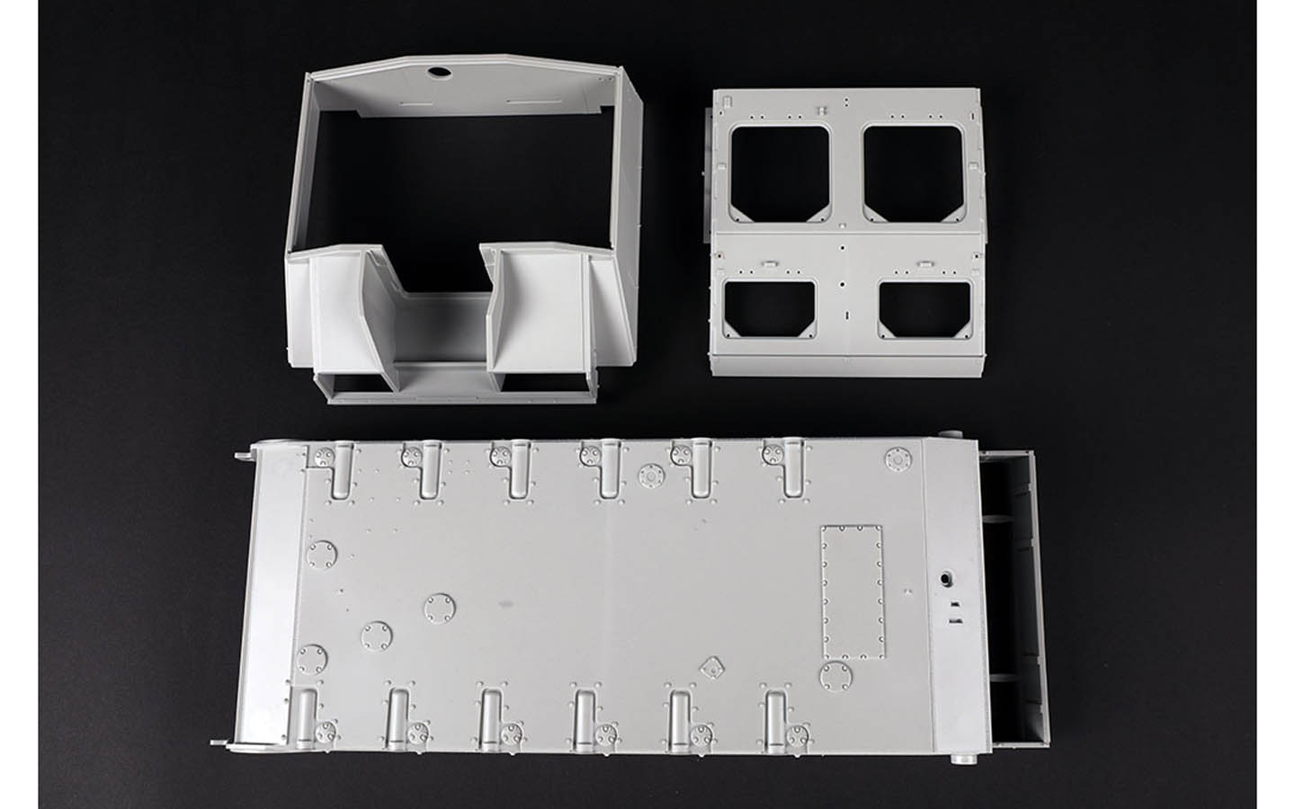 StuG.III Ausf. G Late Production (2 in 1) - Trumpeter 00947 ...