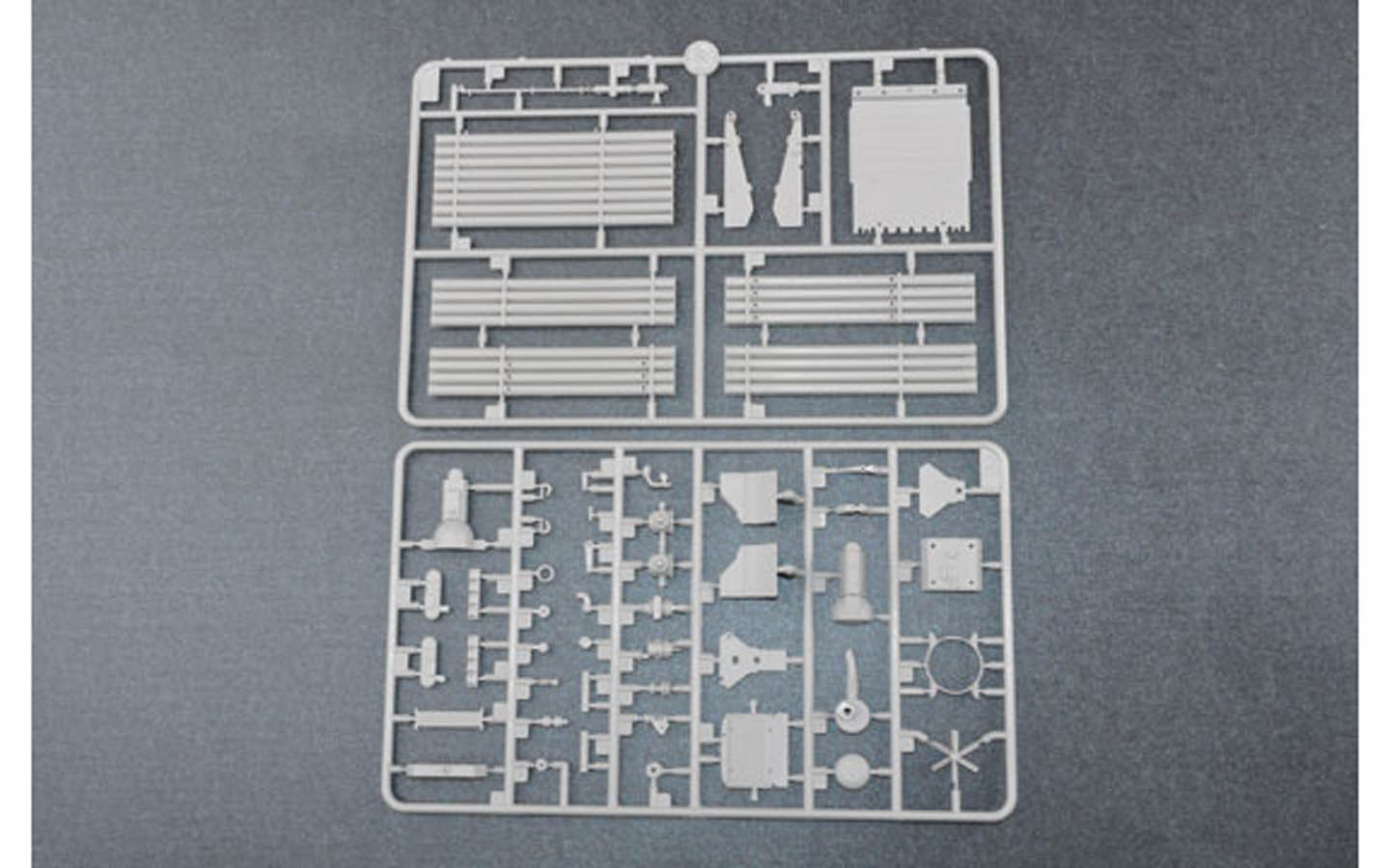 Russian BM-21 GRAD Late Version - Trumpeter 01014 | kingshobby.com