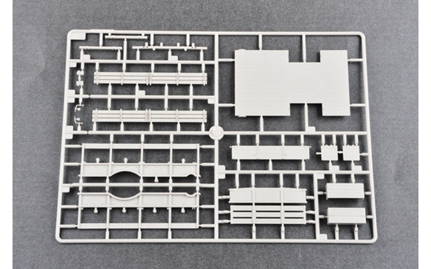 Russian GAZ-66 Light Truck with ZU-23-2 - Trumpeter 01017 | kingshobby.com