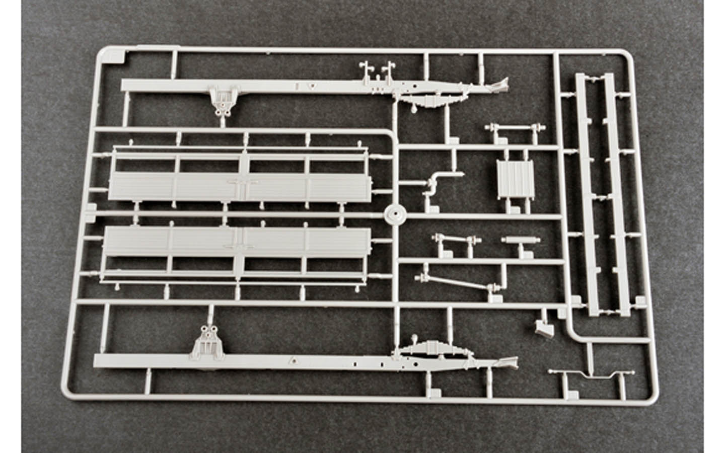 Russian KAMAZ-4310 Truck - Trumpeter 01034 | kingshobby.com