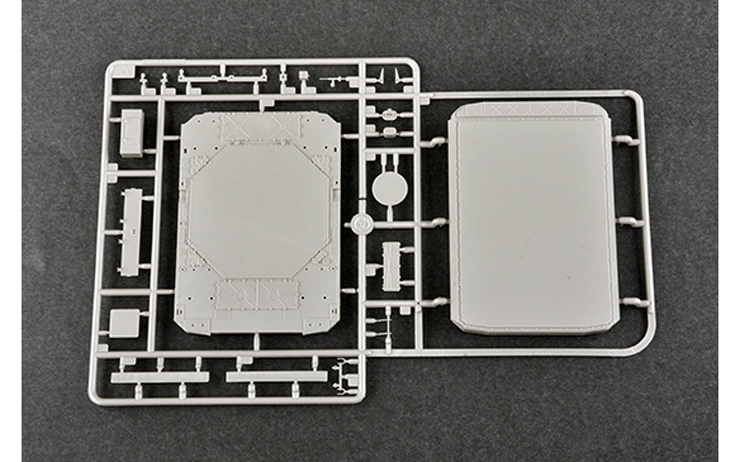 Russian 30N6E Flaplid Radar System - Trumpeter 01043 | kingshobby.com