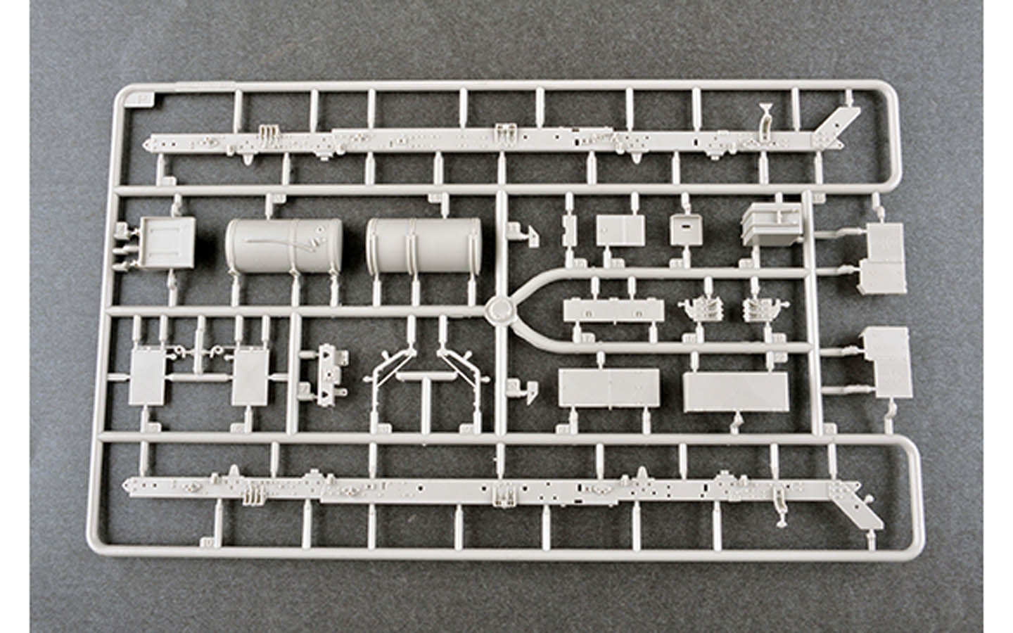 HEMTT M1120 Container Handling Unit (CHU) - Trumpeter 01064 ...