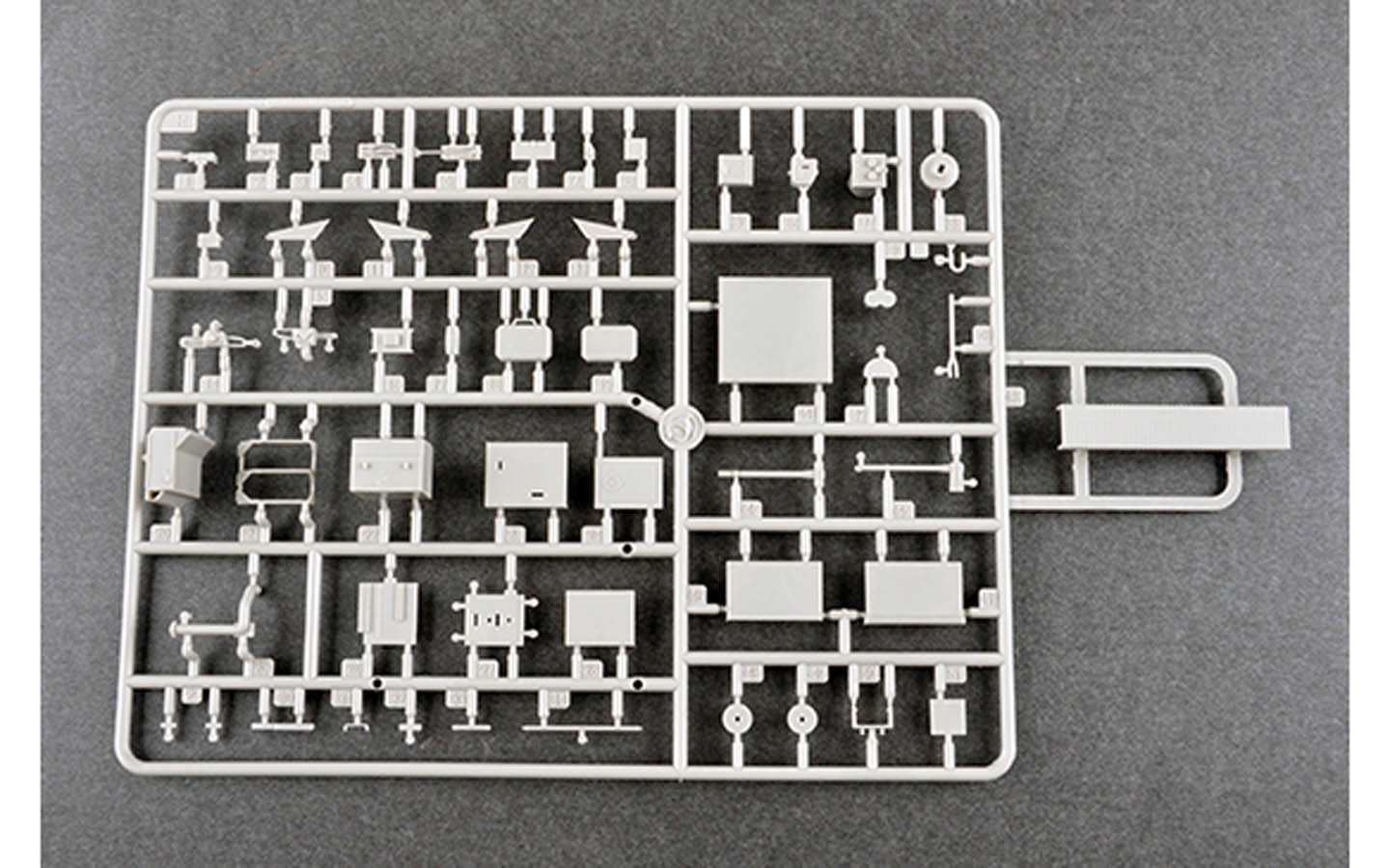 M1142 HEMTT Tactical Fire Fighting Truck (TFFT) - Trumpeter 01067 ...