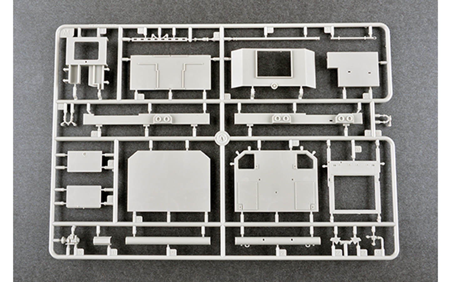 M1142 HEMTT Tactical Fire Fighting Truck (TFFT) - Trumpeter 01067 ...