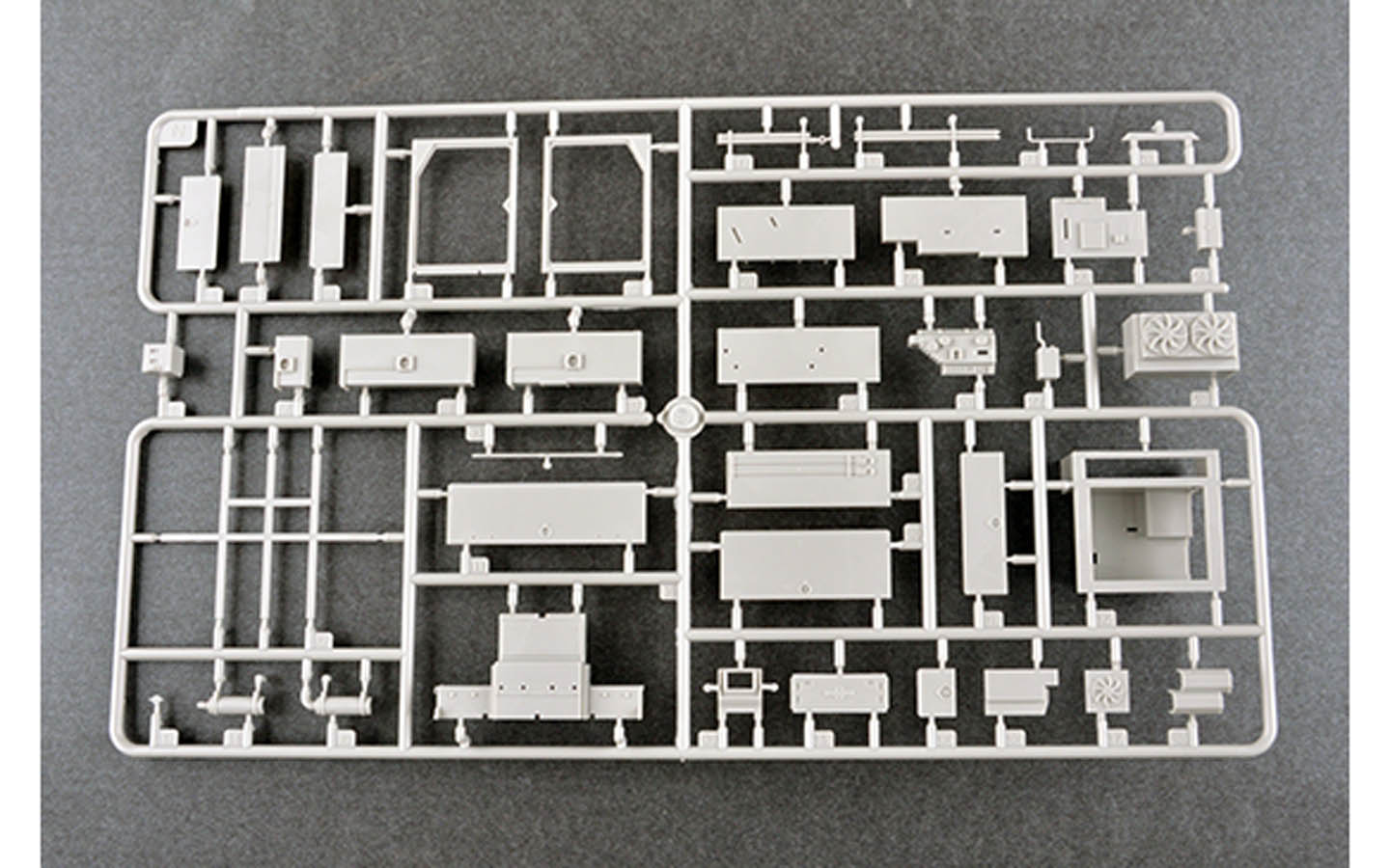 M1142 HEMTT Tactical Fire Fighting Truck (TFFT) - Trumpeter 01067 ...