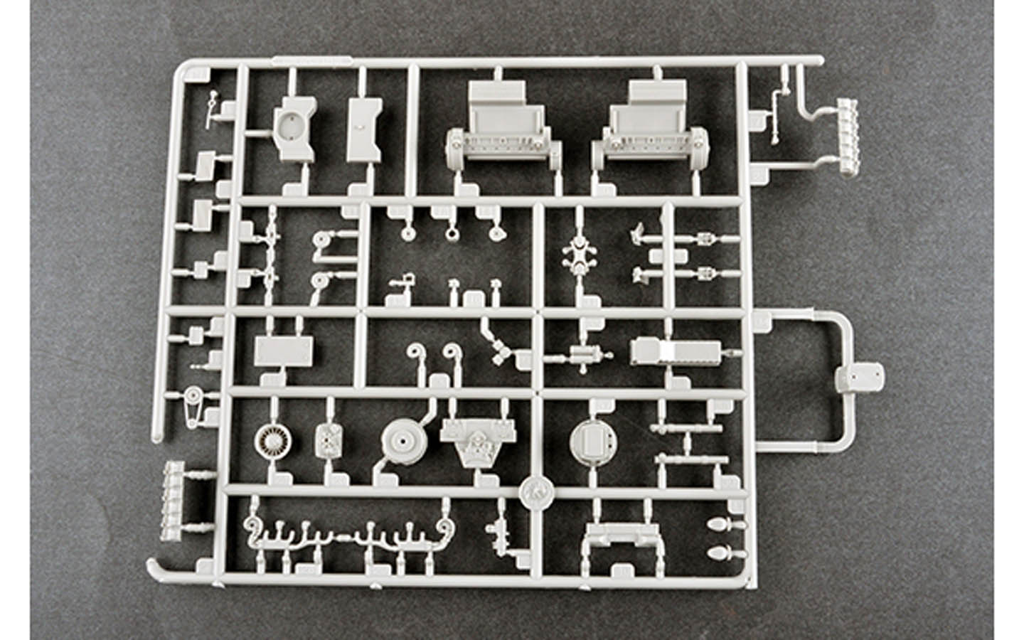 PHL-03 Multiple Launch Rocket System - Trumpeter 01069 | kingshobby.com