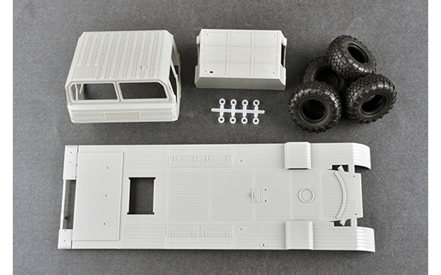 PHL-03 Multiple Launch Rocket System - Trumpeter 01069 | kingshobby.com