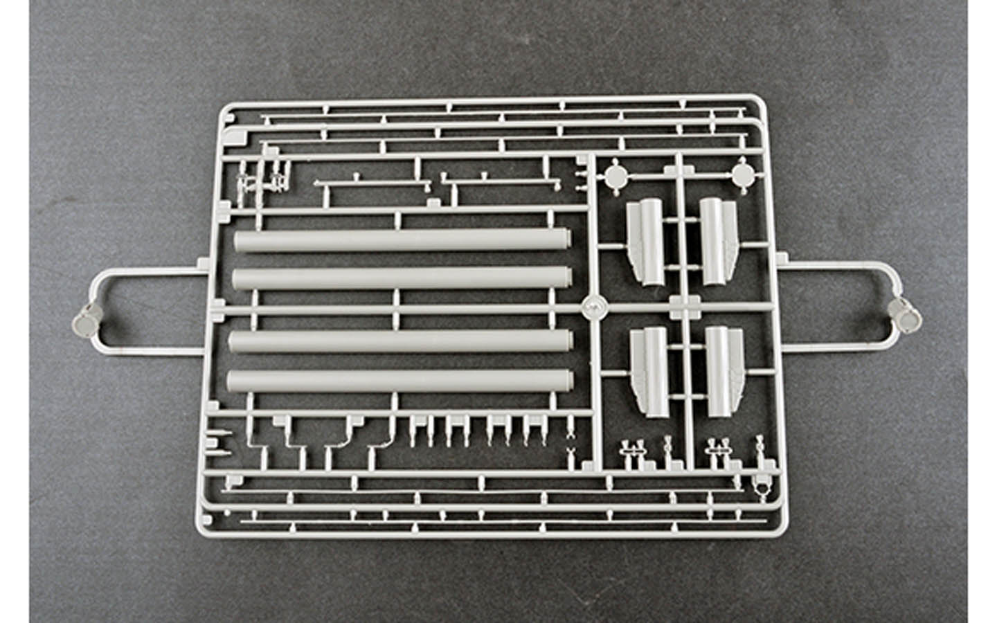 PHL-03 Multiple Launch Rocket System - Trumpeter 01069 | kingshobby.com