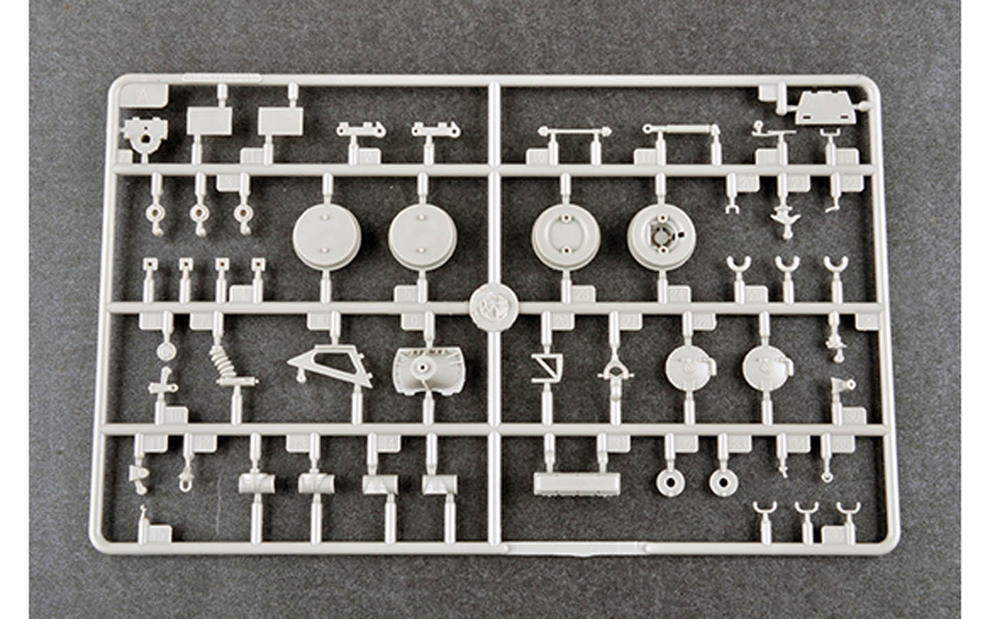 Russian Zil-135 - Trumpeter 01073 | kingshobby.com